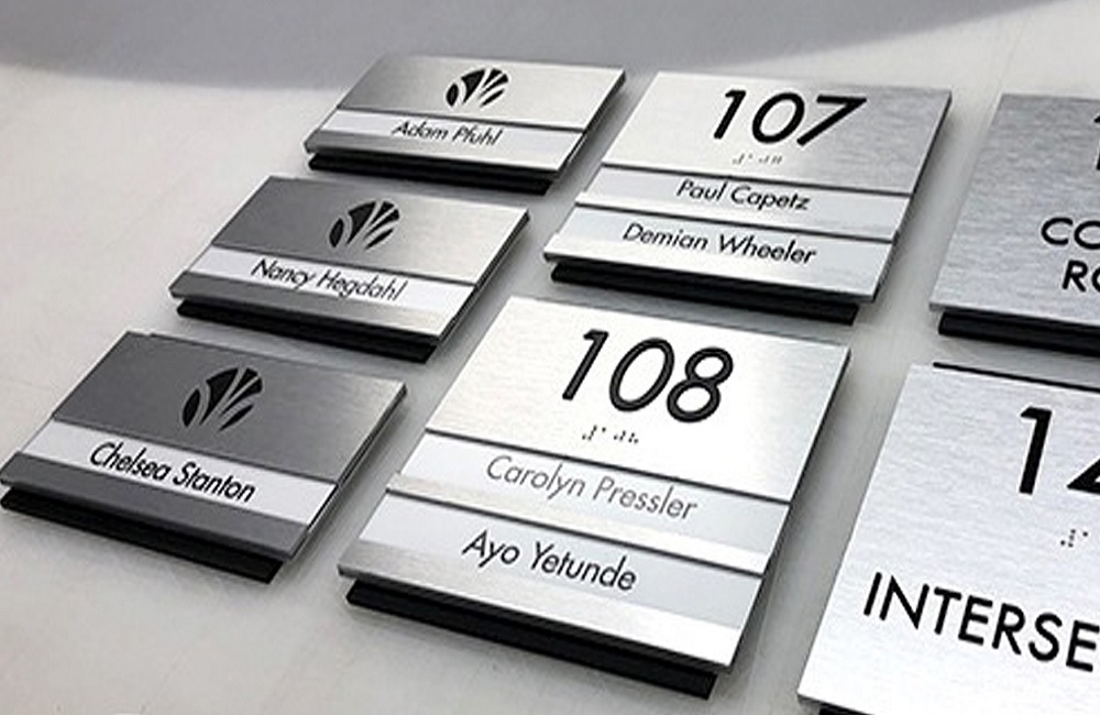 Posh Signs And Graphics