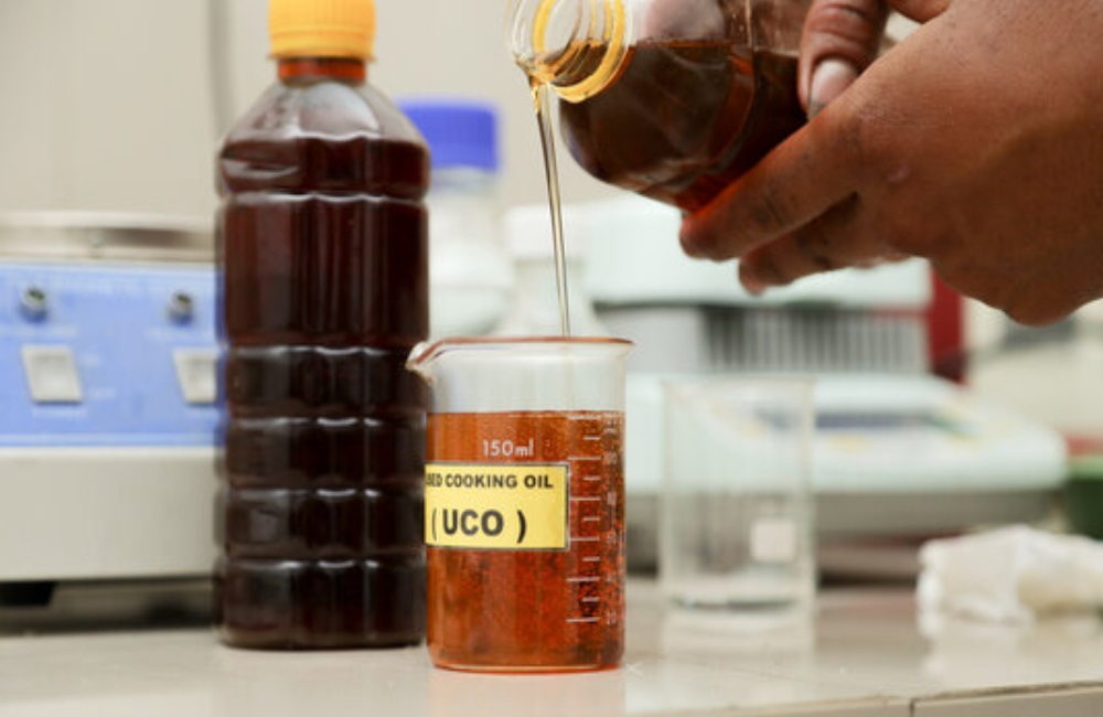 Moon Land Transportation Of Used Cooking Oil