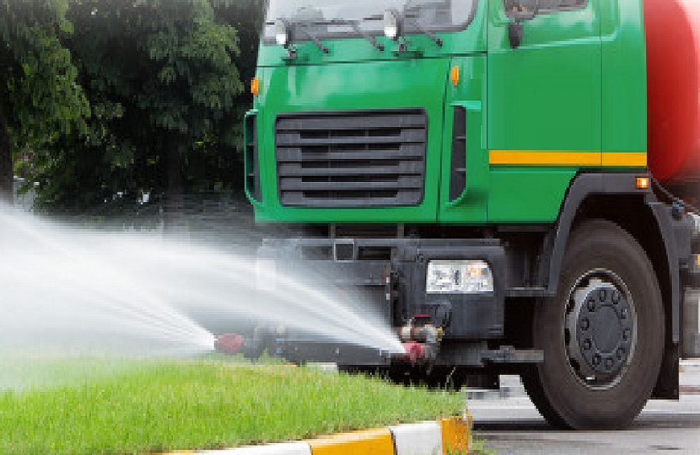 Al Wathba North Transporting Water Supply
