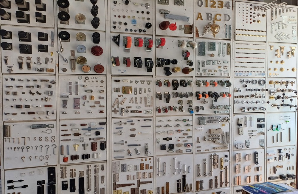 Four Star Hardwares (Building Materials, Door Hardware Fittings ...